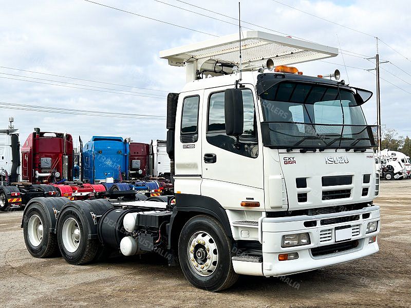 2016 Isuzu Giga CXY 6x4 Prime Mover **AUTO TRANS** | Truck, Trailer ...