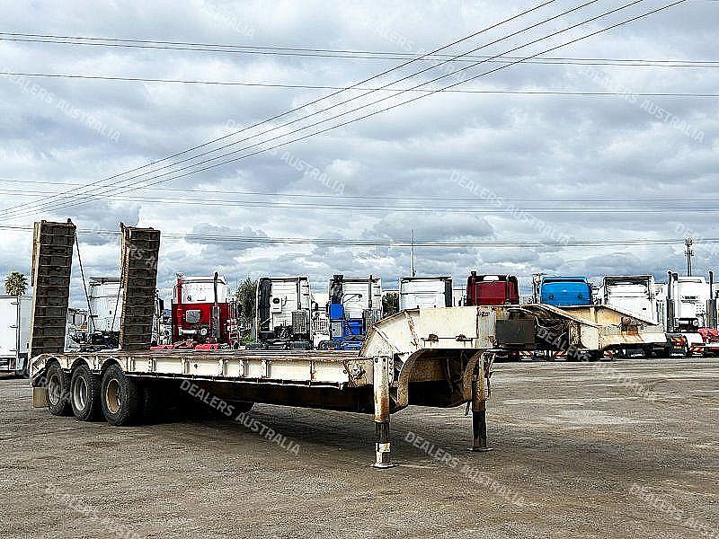 1990 Haulmark Tri-Axle Float for sale in SA #T22935 | Truck Dealers ...