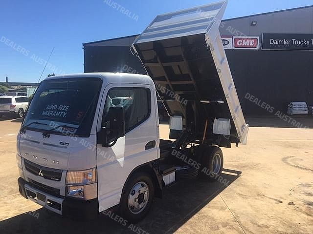 2023 Fuso Canter for sale in QLD #T6038 | Truck Dealers Australia
