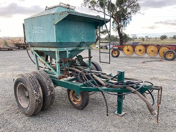 Simplicity 1 Tonne Air Seeder Cart for sale in QLD #BE05096 | Truck ...
