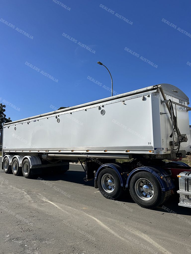 2015 RHINO Blower Trailer | Truck, Trailer & Heavy Equipment Auctions