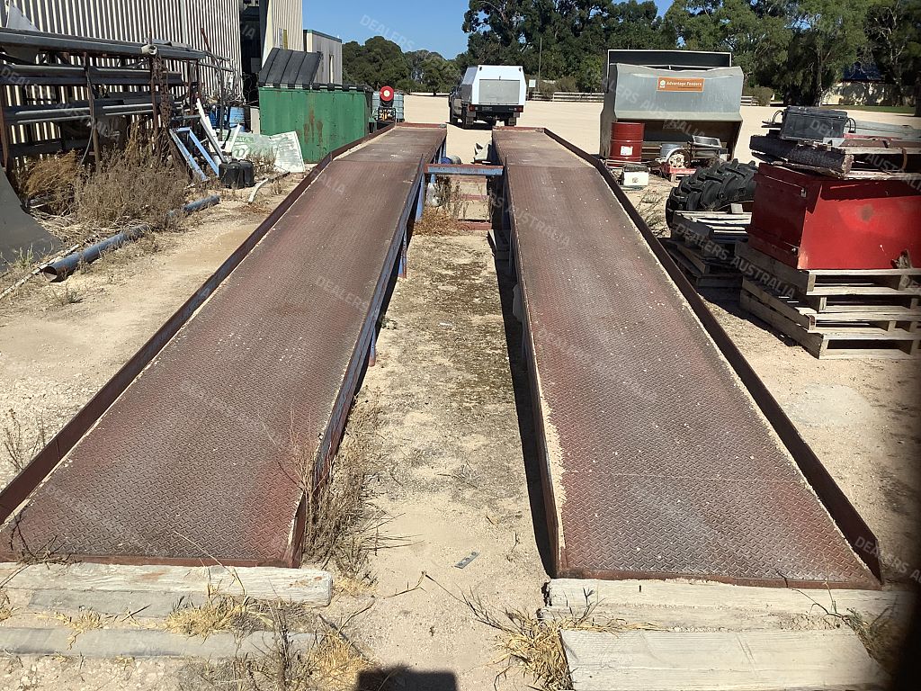 Heavy Duty Ramps | Truck, Trailer & Heavy Equipment Auctions