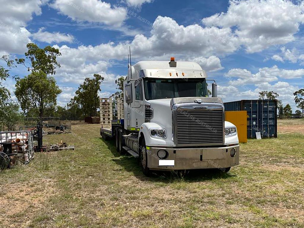 2013 Freightliner Coronado 122 6x4 Prime Mover and 2022 Stonestar Tri ...