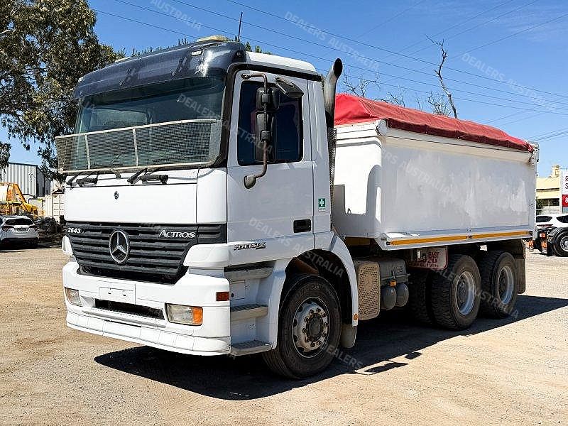 2001 Mercedes-Benz 2643 6X4 Steel Tipper With Ring Feder for sale in SA ...