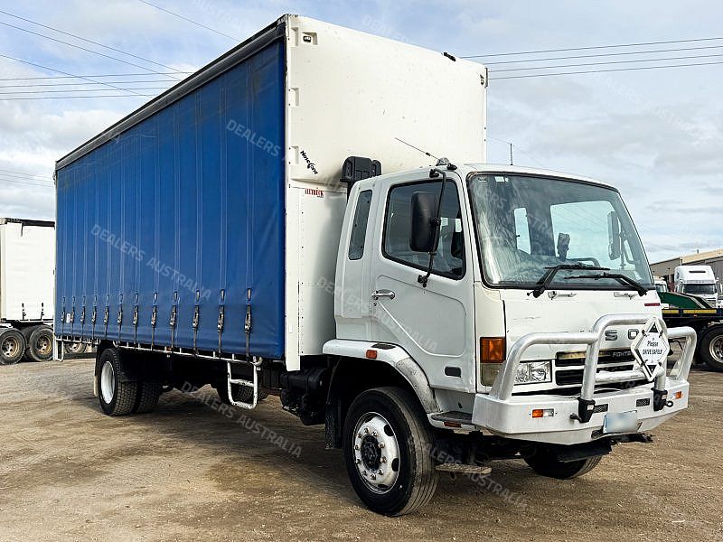 2007 Mitsubishi Fuso Fighter FM10.0 4x2 12 Pallet Curtain Side Truck ...