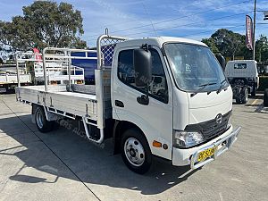 Tray / Flat Bed Trucks for sale in Australia | Truck Dealers Australia
